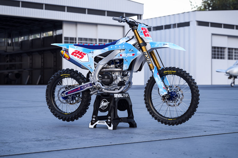 Mach II Graphics – Saints of Speed